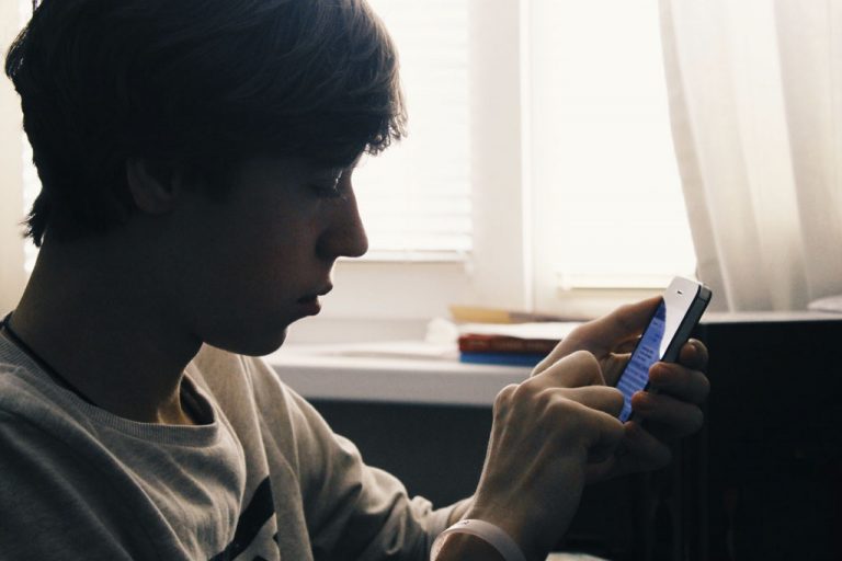 Adicción al teléfono móvil adolescentes: Tratamientos